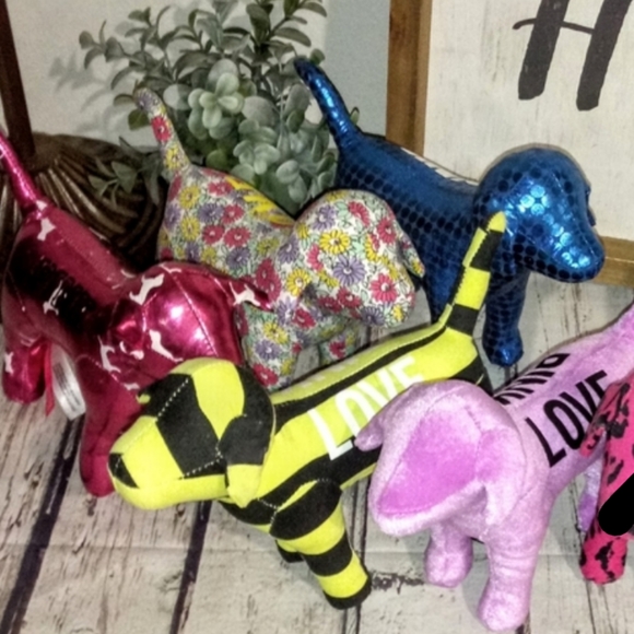 PINK Victoria's Secret | Accents | 5pc Victorias Secret Vs Pink Plush ...